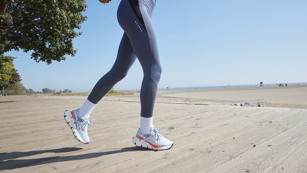 REEBOK – FOOTPRINTS